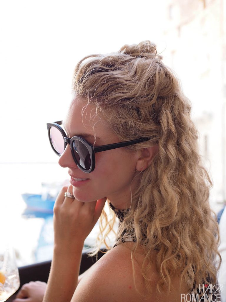 How to style the front of curly hair - Curly hair tutorials by Hair Romance